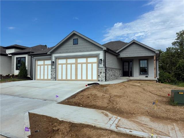 4815 NW Martin St, Riverside, MO 64150 | MLS #2582