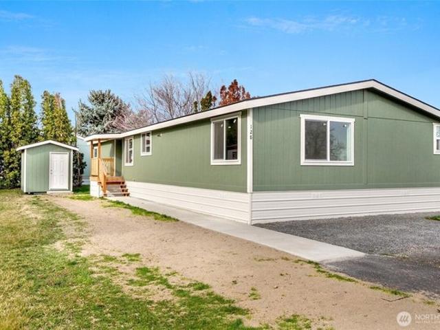 4815 NE Airway Dr Unit 128, Moses Lake, WA 98837