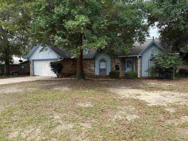 4815 Autumn Dr, Pace, FL 32571