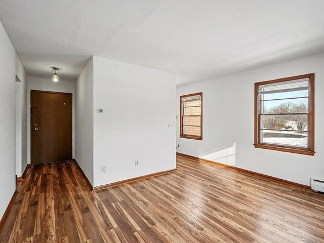 4815 Cedar Lake Rd S, Minneapolis, MN 55416