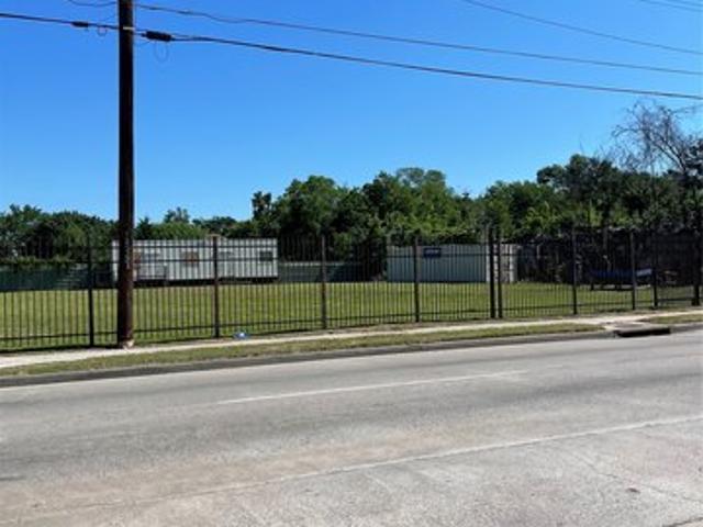 4815 E Tidwell Rd, Houston, TX 77016