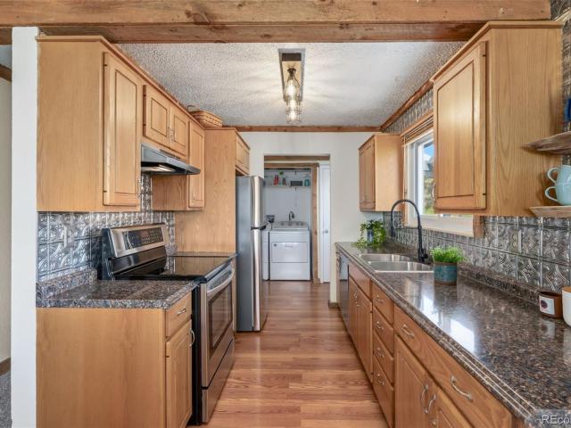 4815 Hilltop Drive
