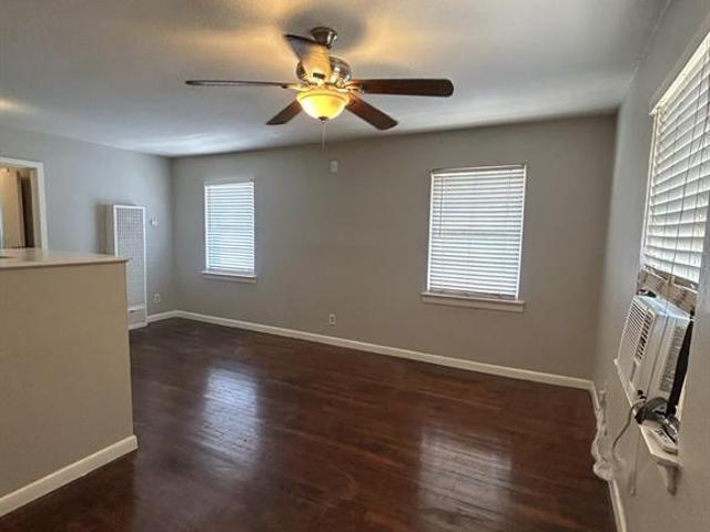 4815 Live Oak Street # 7