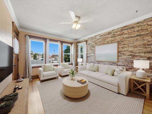 4815 W 24th Place
