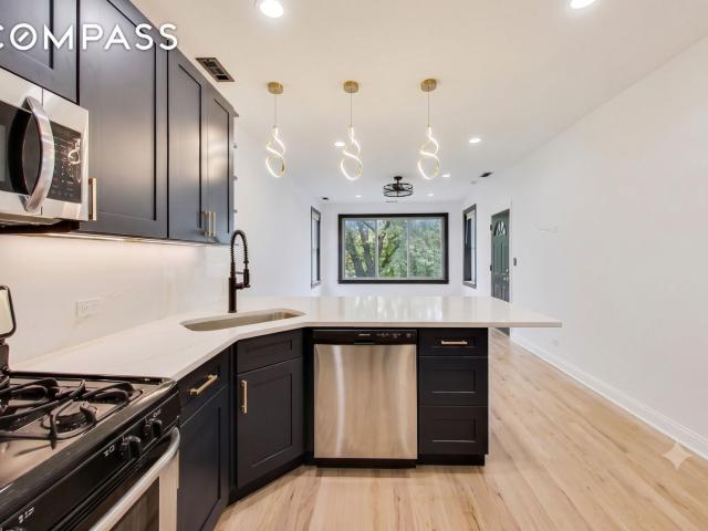 4815 W Patterson Ave 2, Chicago, IL