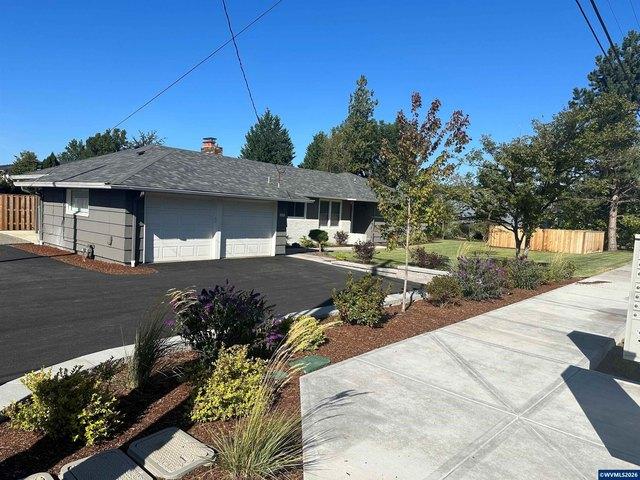 4816 Elvira Pl N, Keizer, OR 97303