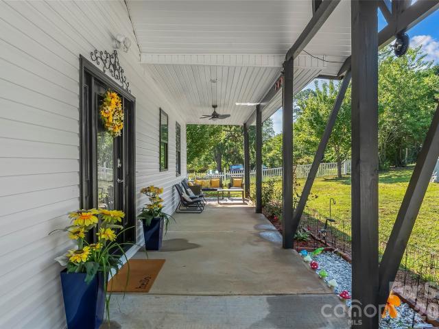 4816 Klutz Place
