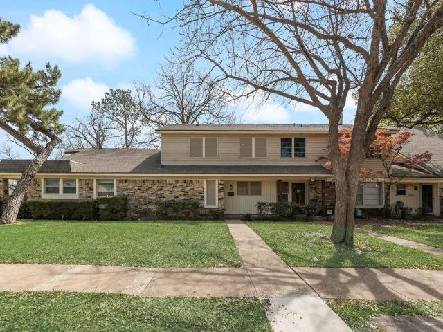 4816 Redwood Drive