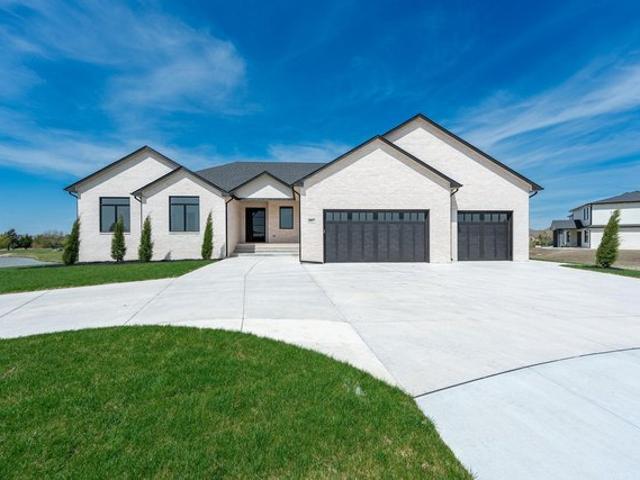 4817 N Bridgewood Ct, Wichita, KS 67226