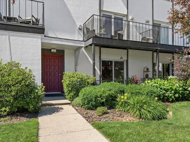 4817 5th Ave Unit 8, Kenosha, WI 53140