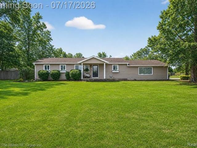 48188 Harris Rd, Sumpter Township, MI 48111