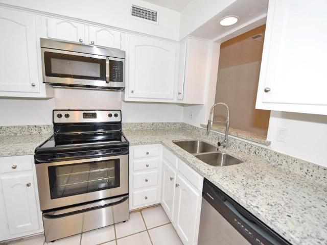 4818 Cole Avenue # 104