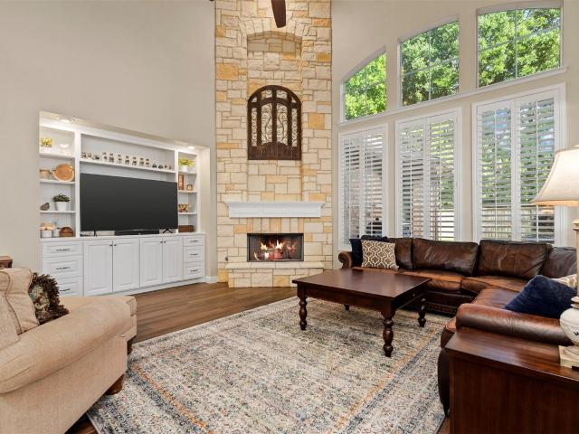 4818 Rachelle Court