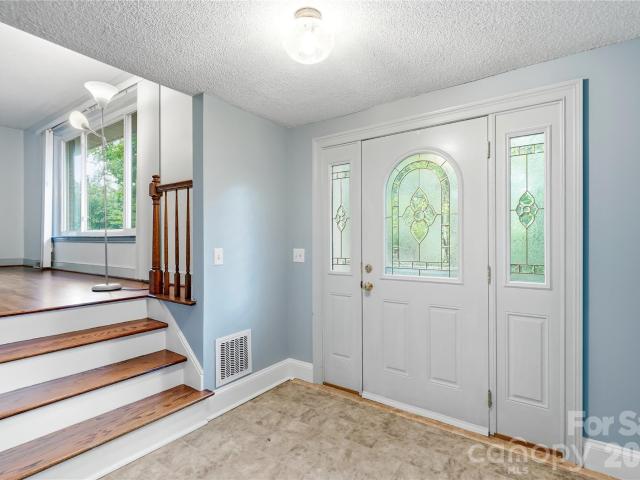4819 Carousel Drive