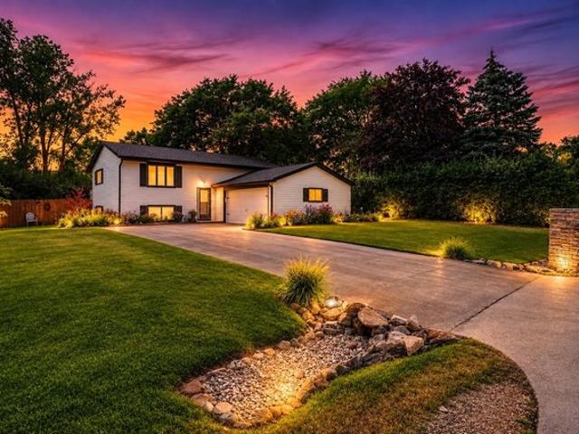 4819 Flambeau Dr, Mount Pleasant, WI 53406