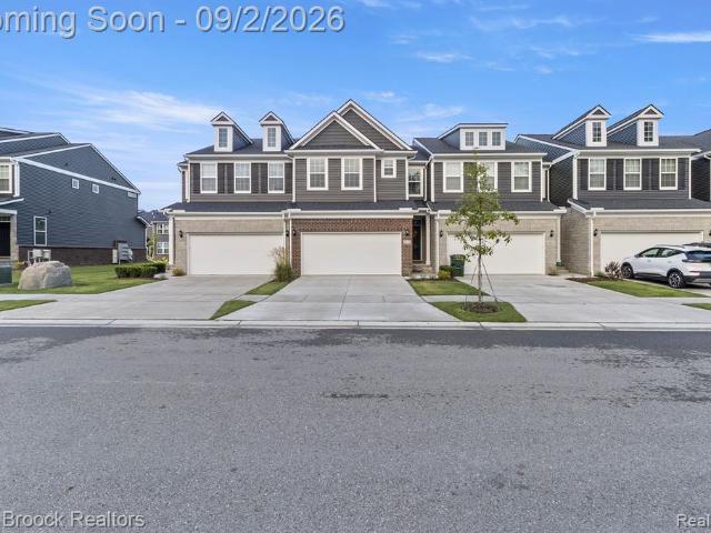 4819 Glenora Drive
