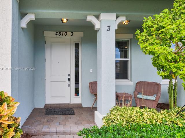 4810 Eucalyptus Dr, Unit 3, Hollywood, FL 33021 | MLS #A11900 | Compass