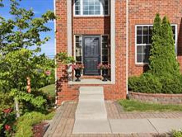 4810 E Stonegate Circle
