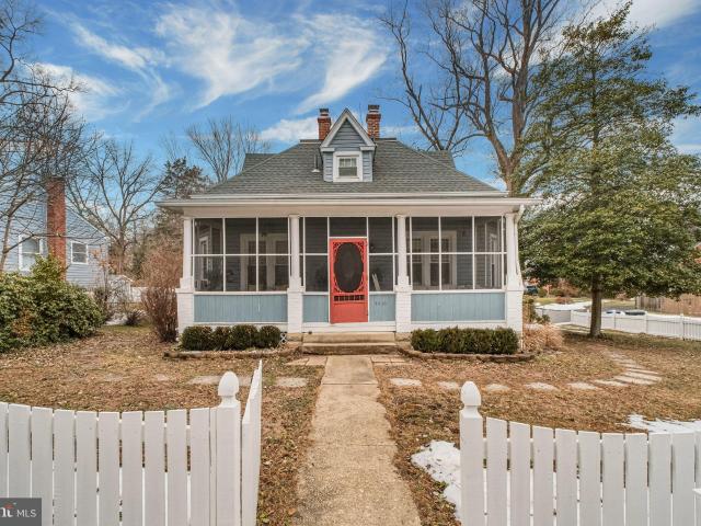 4810 Fox St, College Park, MD 20740 | MLS #MDPG2195 | Compass