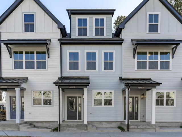 4810 Gossamer Lane 105