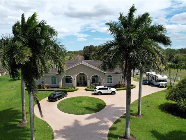 4810 SW 198th Ter, Southwest Ranches, FL 33332 | MLS #OM721191 | Compass