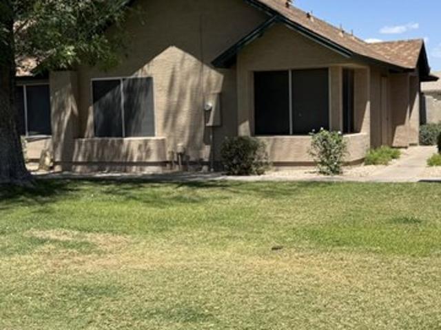 4810 W Manzanita Dr, Glendale, AZ 85302