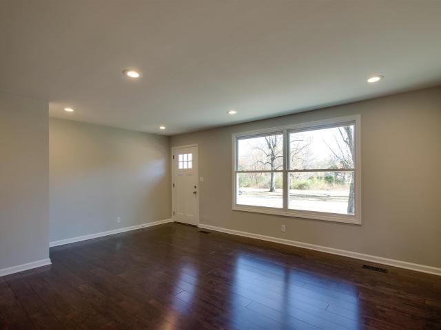 4811 Milner Dr