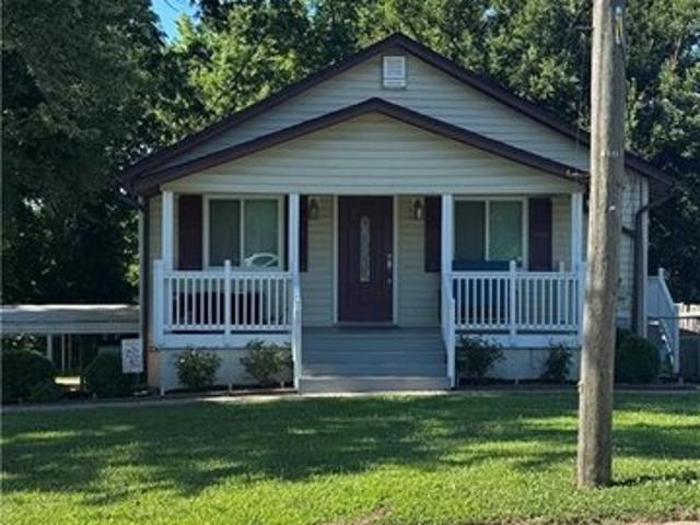 4811 NE 44th Ter, Kansas City, MO 64117