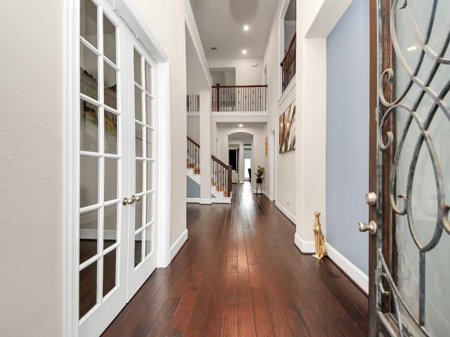 4811 Applewood Crest Lane