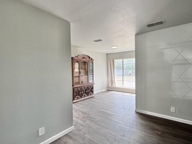 4811 Castle Strm