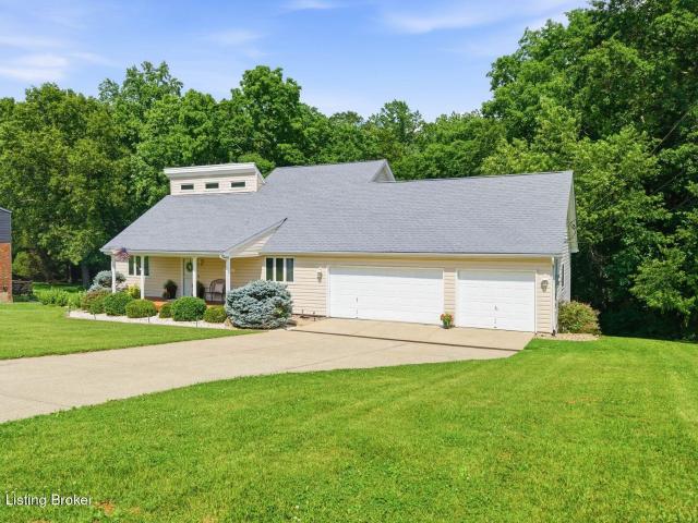 4811 Hickory Hollow Ln