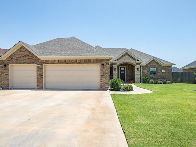 4811 Saddleback Ln, Wichita Falls, TX 76308