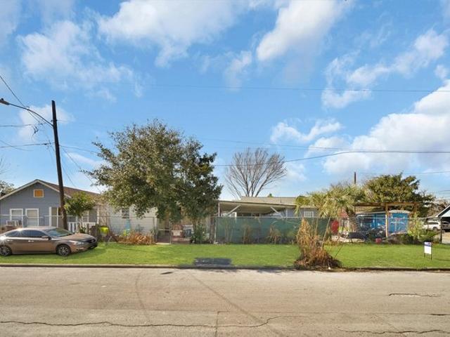 4811 Terry St, Houston, TX 77009