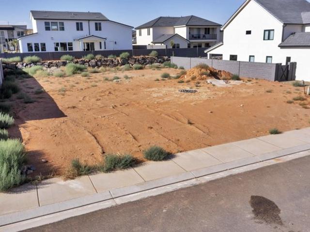 4811 W 1930 S, Hurricane, UT 84737