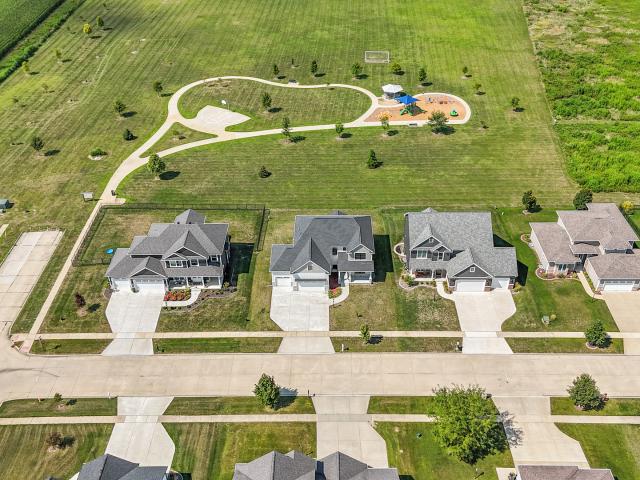 4812 Oakdale Drive