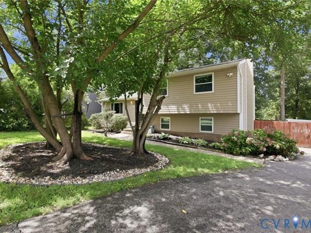 4812 Fairlake Ln, Glen Allen, VA 23060