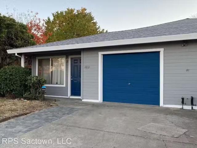 4812 Robert Frost Way 4810 & 4812 Robert Frost Way