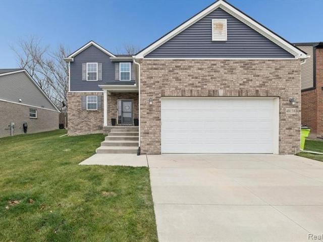48138 Manhattan Dr, Macomb Township, MI 48042