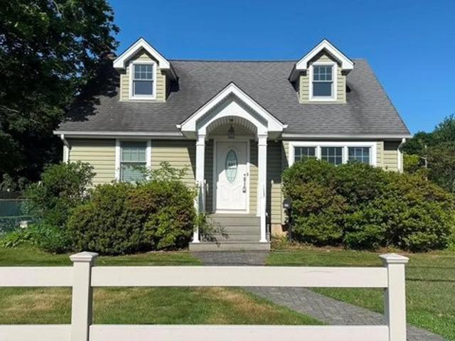 481 Atlantic St, East Northport, NY 11731