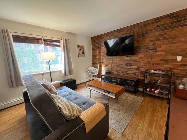 481 Duane Terrace # A2