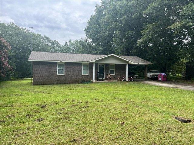 481 Old Corinth Rd, Buchanan, GA 30113