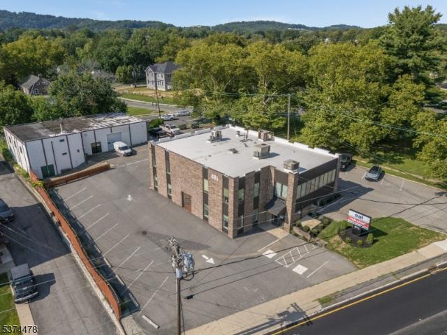 481 Memorial Pkwy