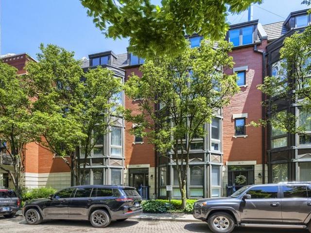 481 N Clinton St, Chicago, IL 60654