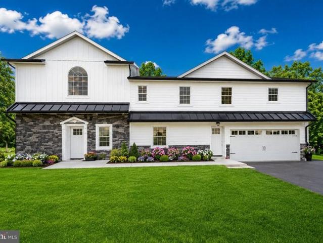 481 Sample Bridge Rd, Enola, PA 17025