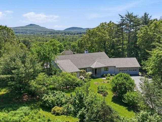 481 Station Rd, Amherst, MA 01002