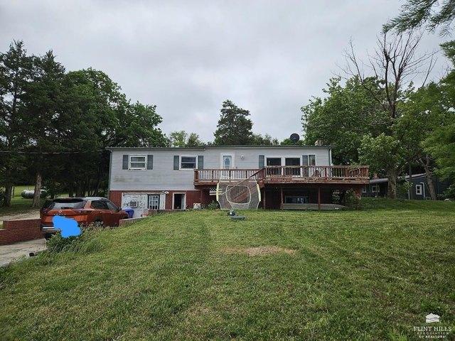 481 Sun Ln, Herington, KS 67449