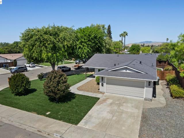 481 Swallow Ct, Livermore, CA 94551 | Compass