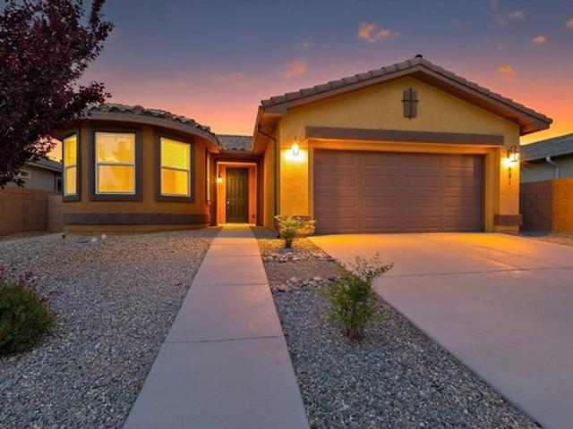481 Rio Chama Cir SW, Los Lunas, NM 87031
