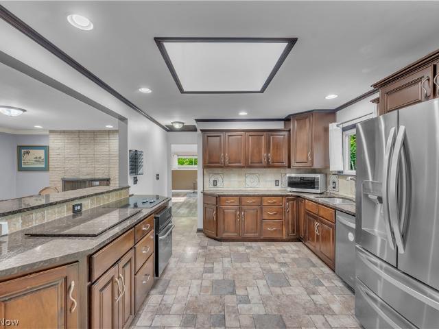 4824 Darrow Road