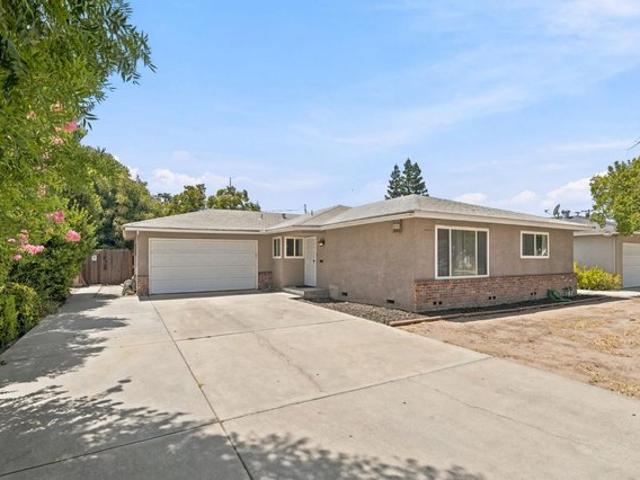 4824 E Santa Ana Ave, Fresno, CA 93726